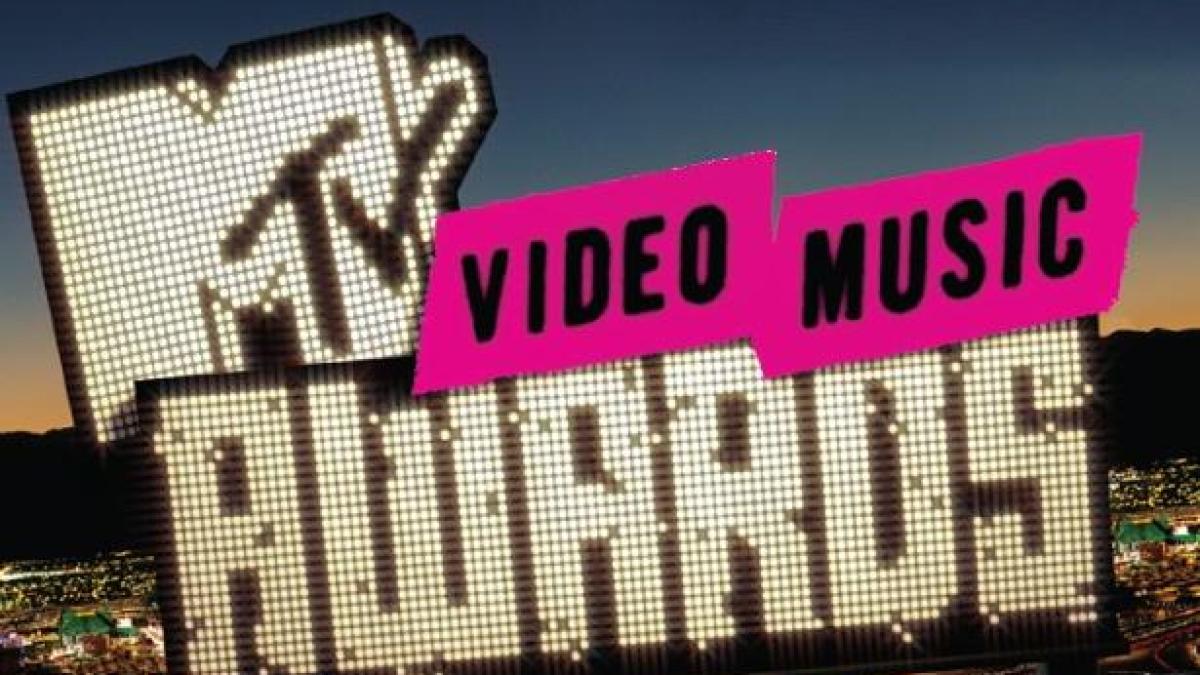MTV Video Music Awards 2011 Liveblog and Open Thread | Autostraddle