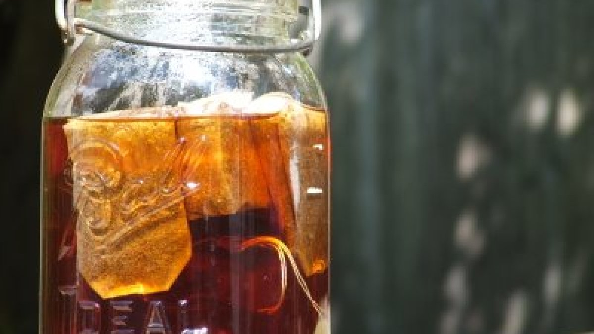 What Do You Mean You Don't Know How To Make Suntea | Autostraddle