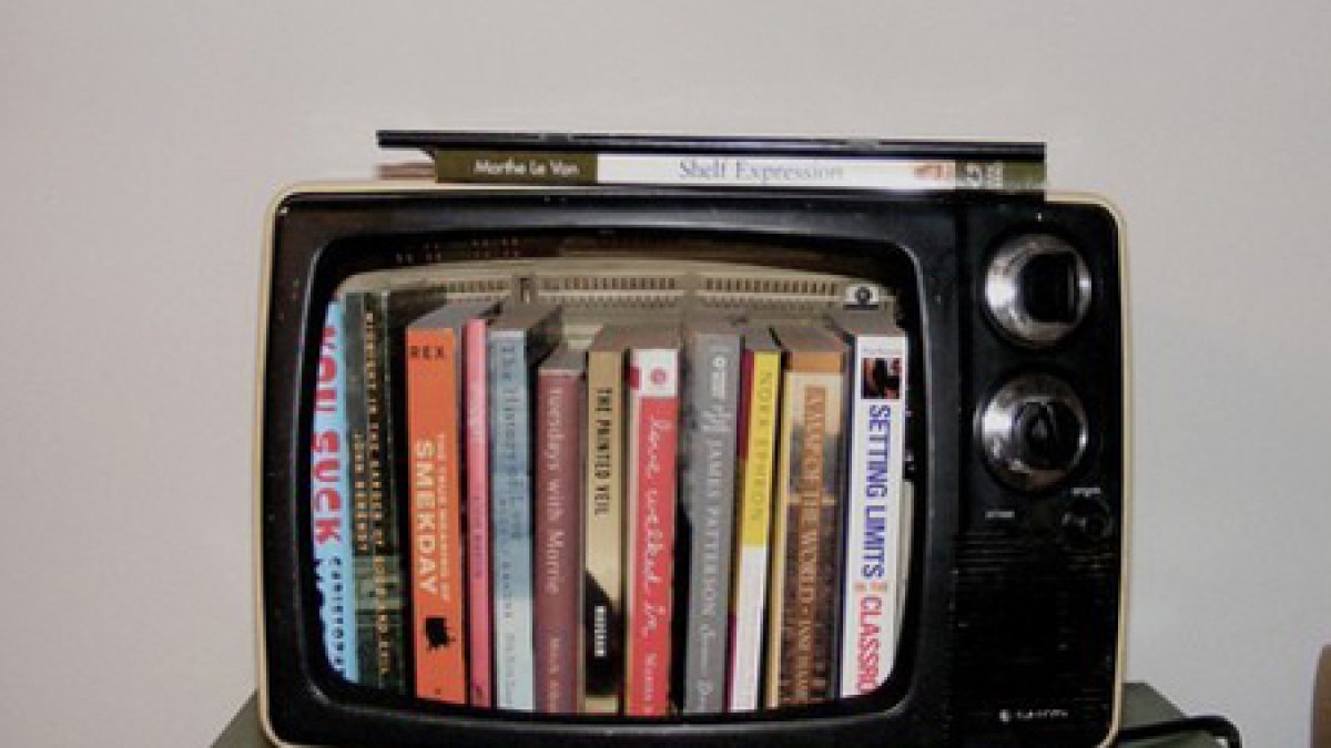 Cute DIY Bookshelves Are the Best Thing to Happen to Books Since ...