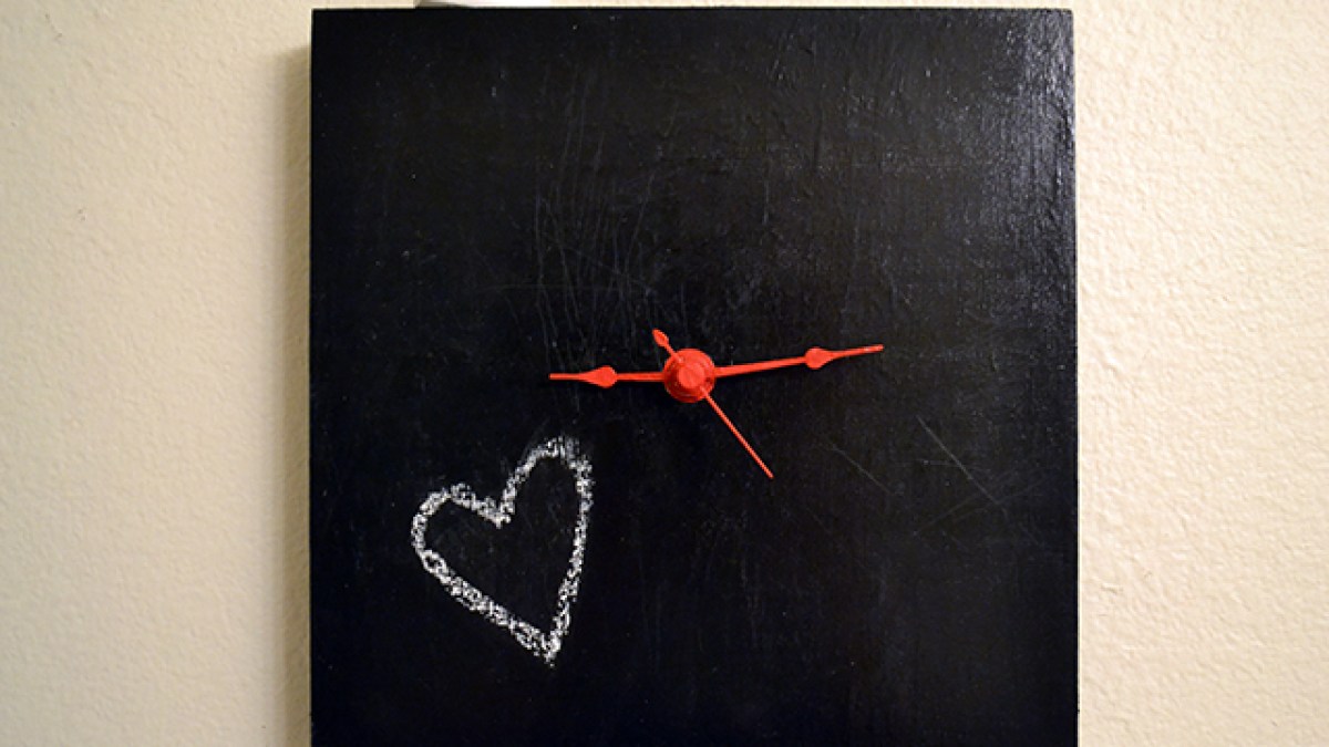 Make A Thing: Chalkboard Clock | Autostraddle