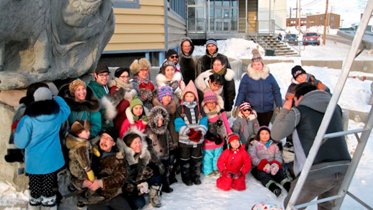 Canadian Inuit Respond to Ellen DeGeneres' Famous Selfie with Sealfies ...