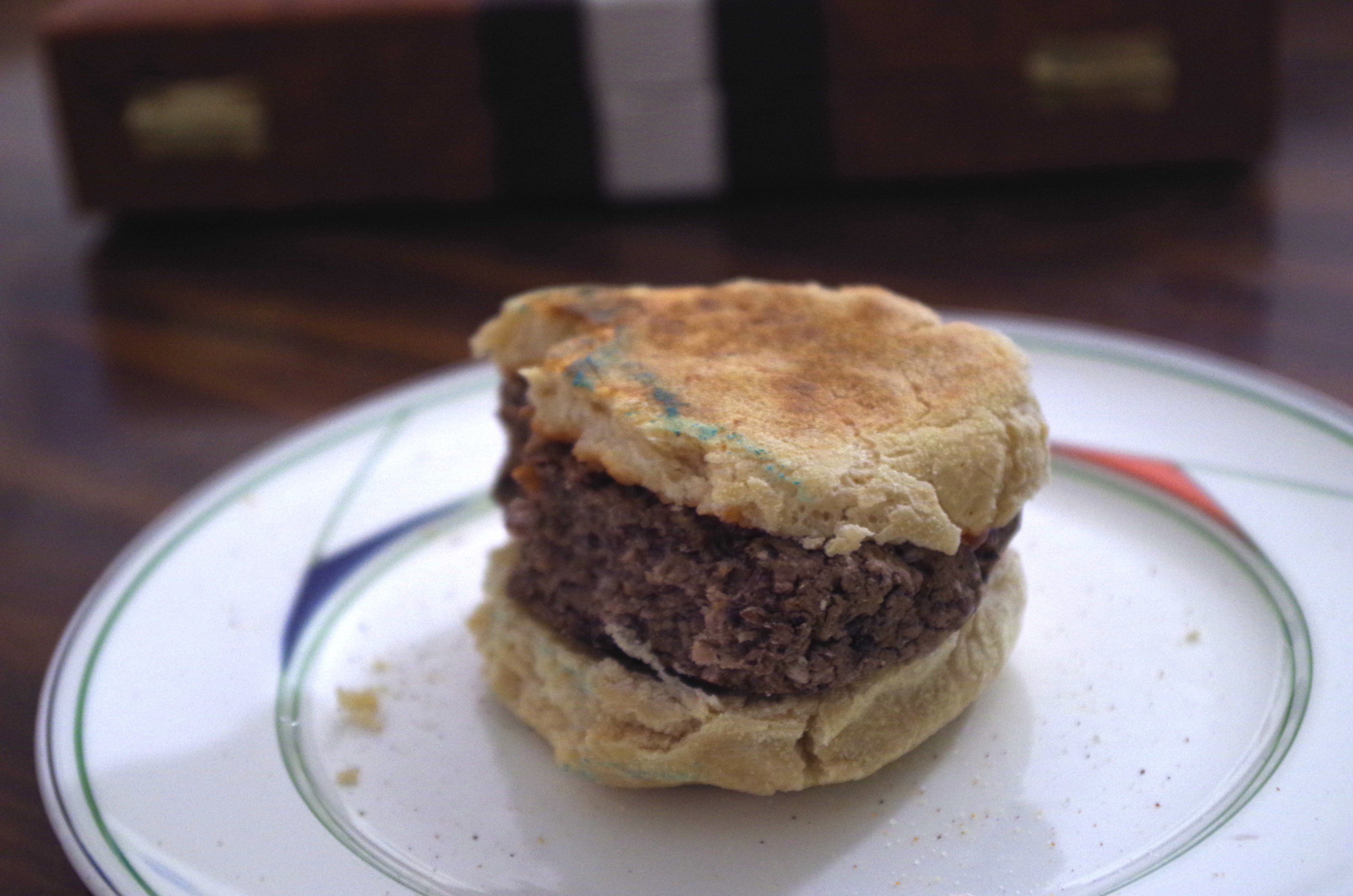 Soggy Bottoms: How I Mastered The Fine Art of Making English Muffins ...