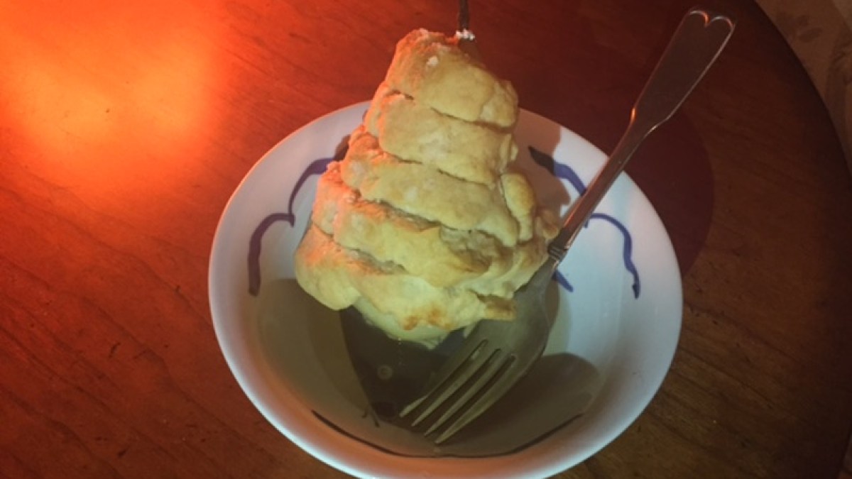 Soggy Bottoms: Mini Pear Pies | Autostraddle