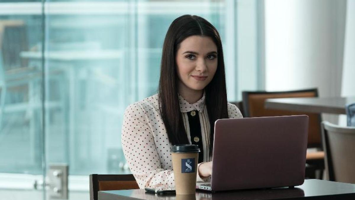 "The Bold Type" Episode 103 Recap: Kat vs. The Internet | Autostraddle