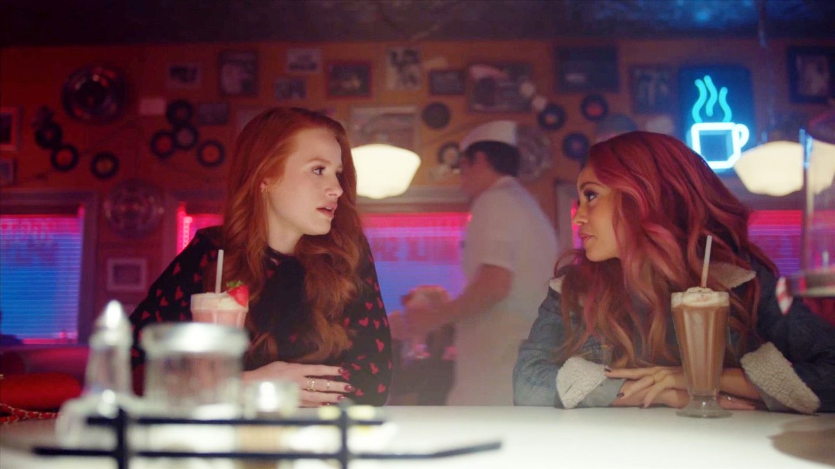 It's Official: "Riverdale" River Vixen Cheryl Blossom is Bisexual! | Autostraddle