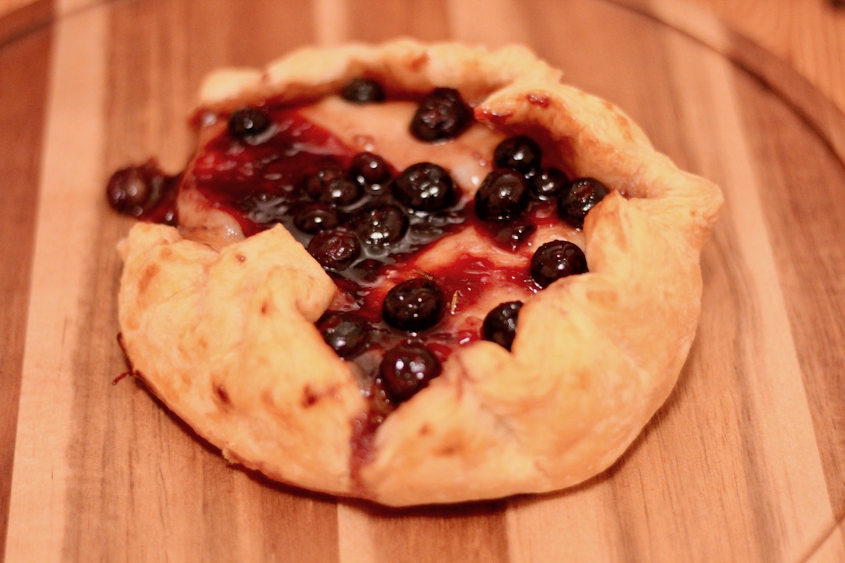 Femme Brûlée: Blueberry Baked Brie | Autostraddle