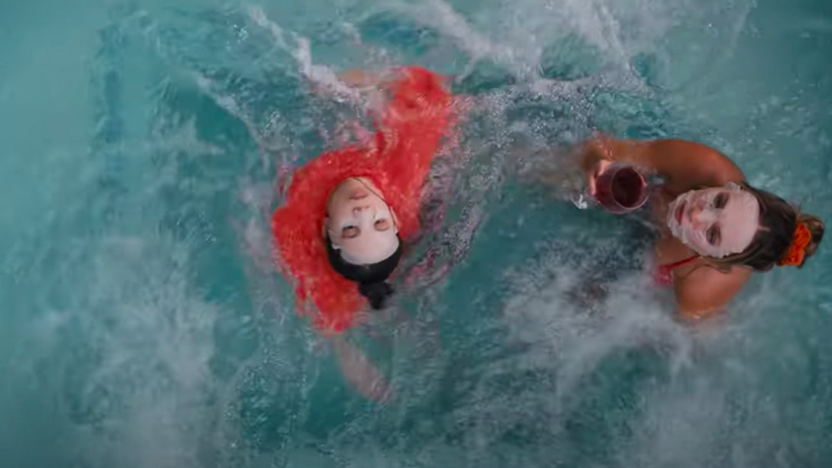 "The Fallout" Review: Jenna Ortega and Maddie Ziegler Explore Queerness ...