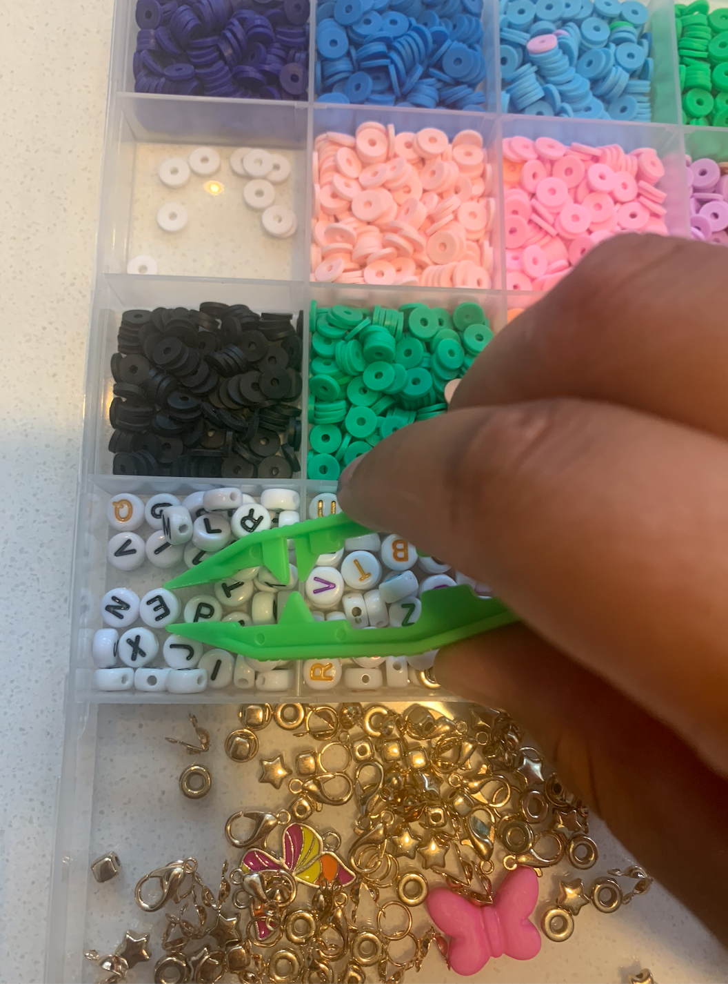 Wanna Trade? A DIY Guide to Making Friendship Bracelets | Autostraddle