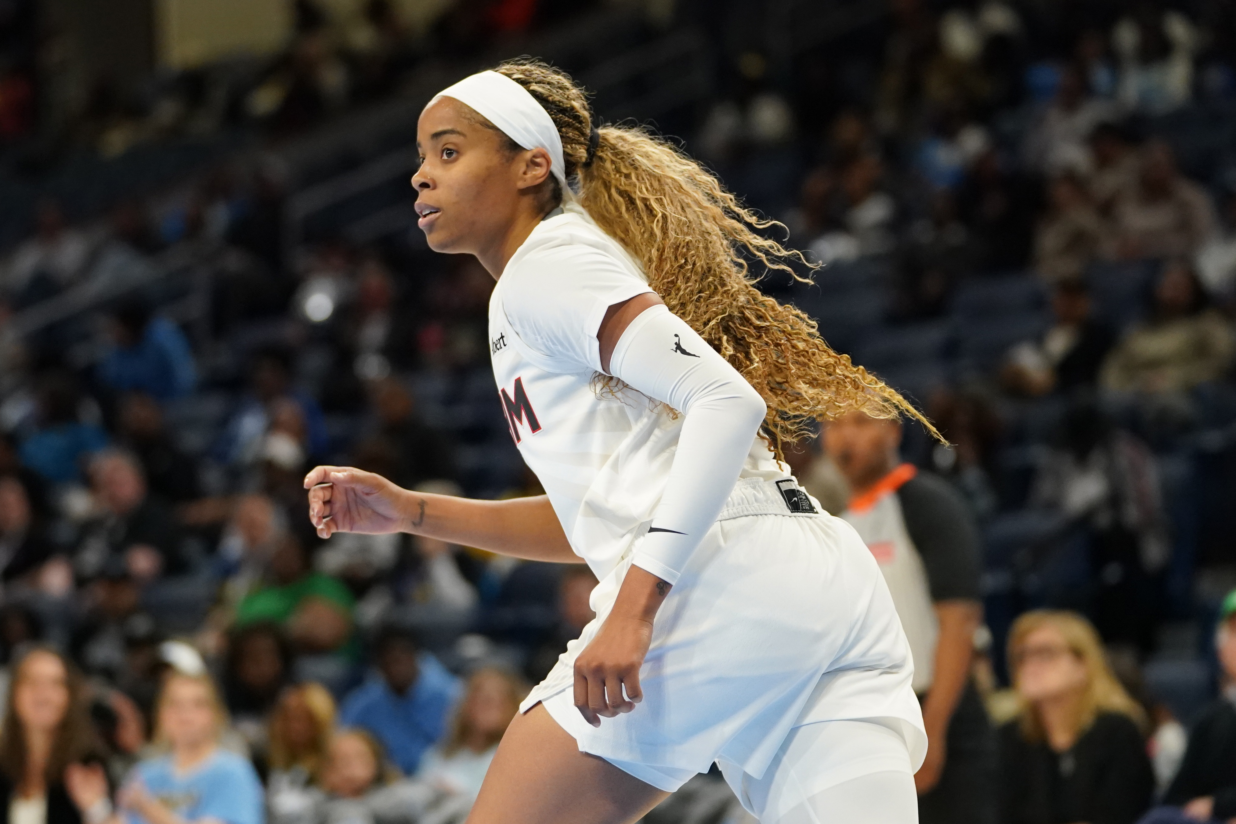 Gay Players in the WNBA? Here’s 52 on the 2026 Roster | Autostraddle